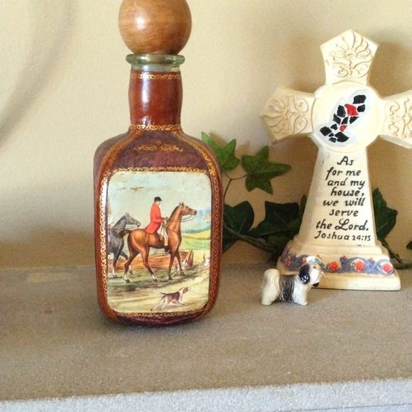 None | Accents | Vintage Italian Leather Wrapped Bottle Of The Hunt ...